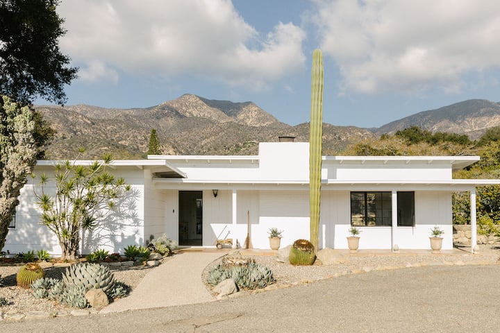 Peaceful Montecito Home With Mountian Views - Montecito, CA