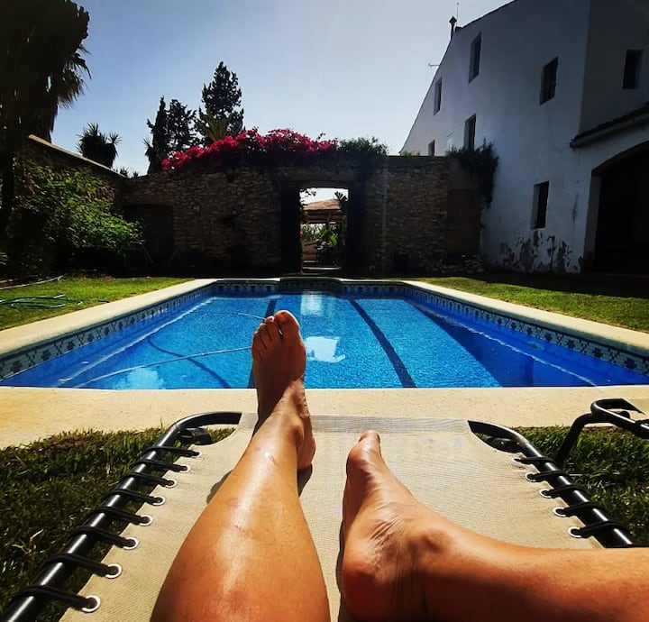 Masía Con Piscina Para Largas Estancias - Cubellas
