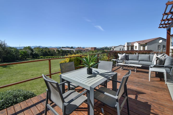 Wine Down - Plett Holiday Flat In A Secure Estate - Plettenberg Bay