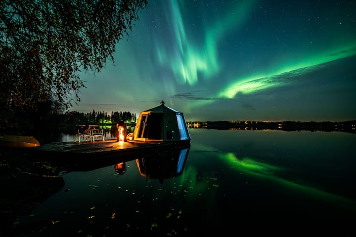 Ylellinen Lasi-iglu Järvimaisemassa - Ranua