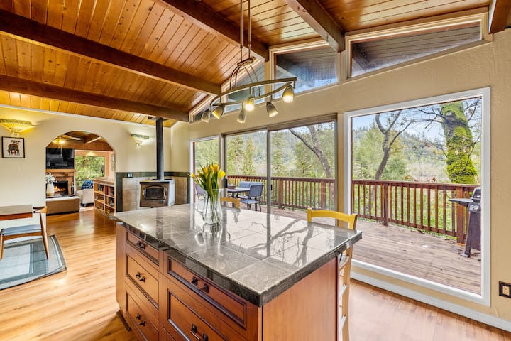 Russian River Wine Retreat: Hot Tub, Bbq,& Deck - Iron Horse Vineyards, Sebastopol