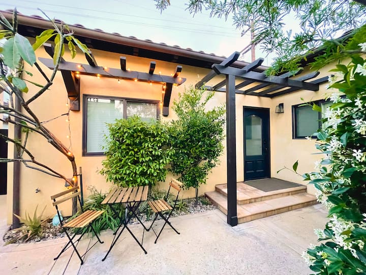 Charming Spanish Gem By The Beach - Long Beach, CA