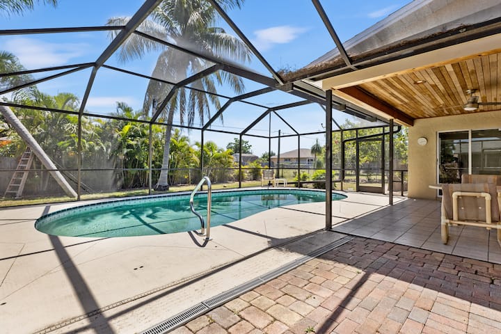 Cozy Home W/pool ~ Great Location & Clean - Estero