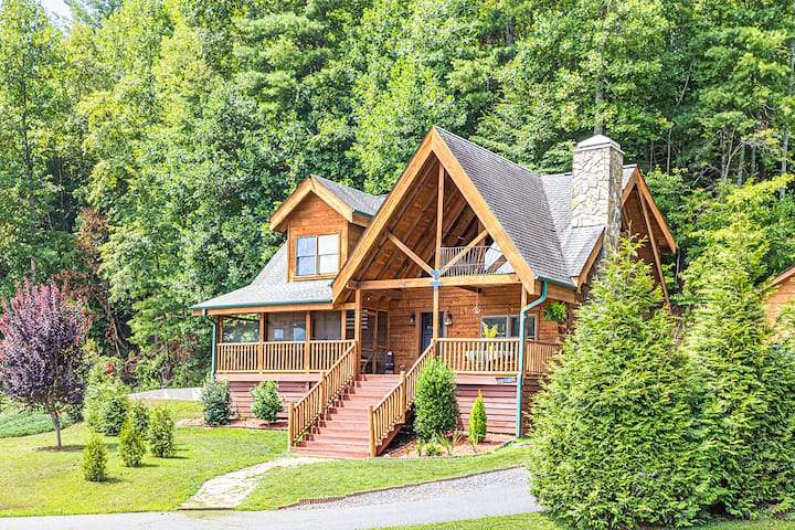The Love Shack 1 Of 1 Cabin W/ Private Lake Access - Lake Lure, NC
