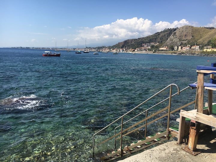 Wonderful   Apartment On The Sea + Pool & Parking - Taormine