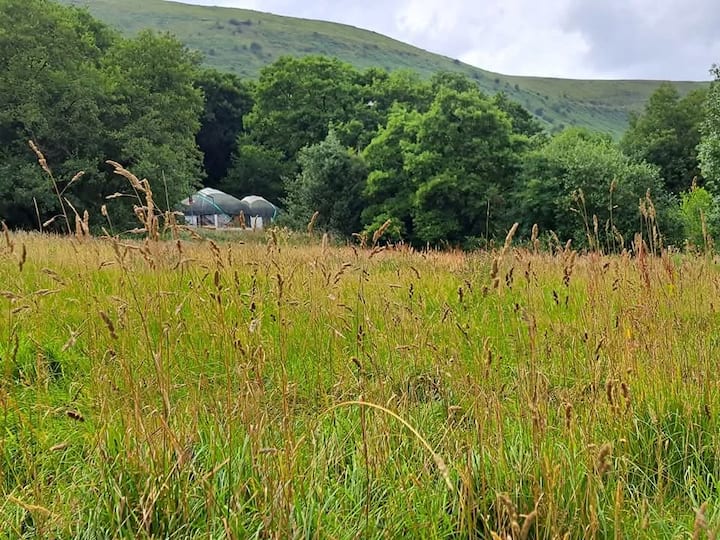 Hazel Yurt Glamping At Olchon Valley Campsite - Herefordshire