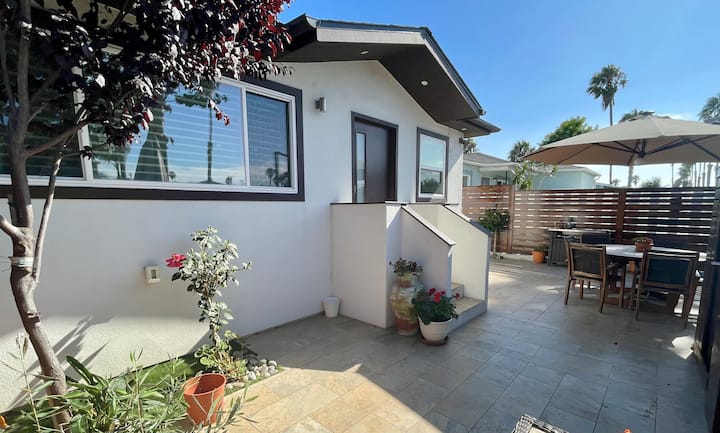 Walk To Beach & Bay | 3br Villa W/ Patio+ac+garage - San Diego