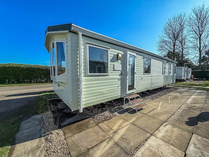 Caravan At Southview  Park In Lincs Ref 33032cl - Skegness