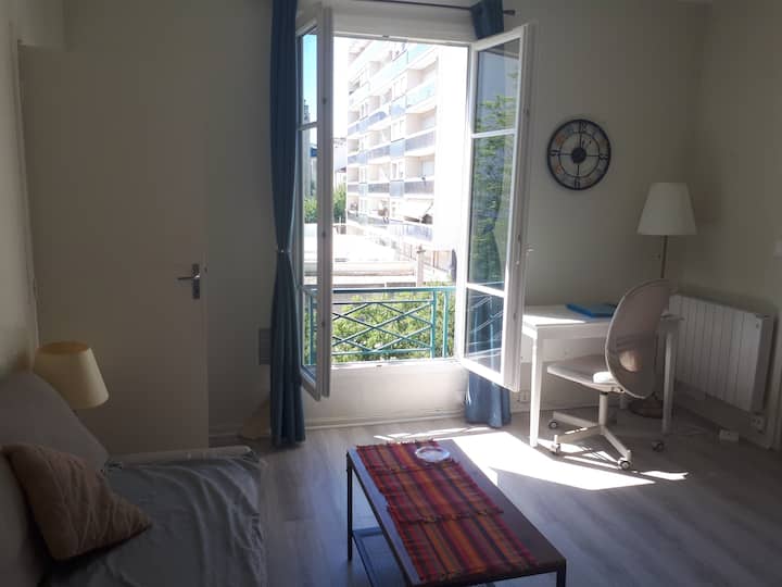 Appartement Cosy Et Silencieux Sur Cour Arborée - Parigi