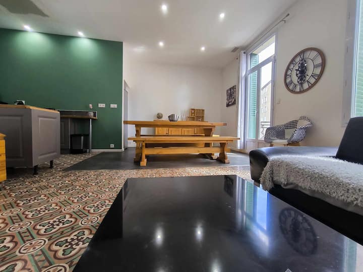 Appartement Climatisé à Deux Pas Des Remparts - Gare TGV - Avignon