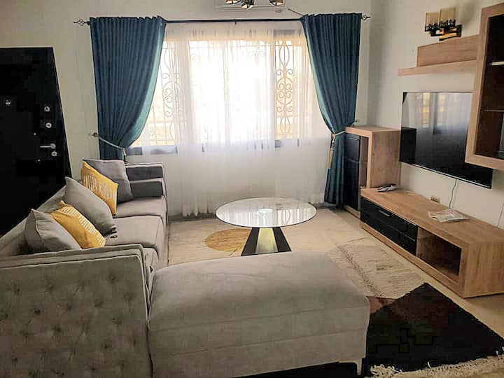 Elegant 2 Bedrooms Suite - Liberia