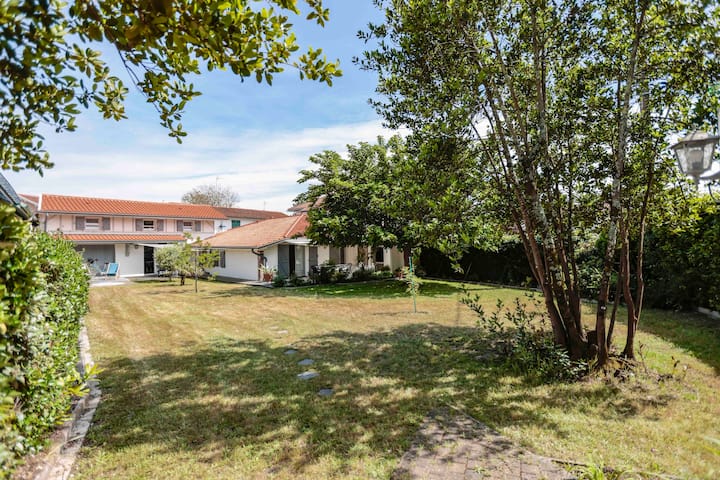 Belle Villa Et Son Jardin à 800m De L'océan ! - Hossegor