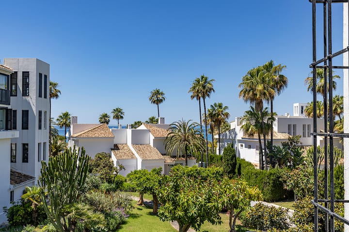Fantastic Beach Apartment In A Residential Resort - Marbella