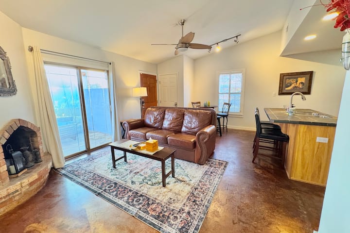 Austin Works 2 Br 2tb Wifi Minutes From Downtown - オースティン, TX