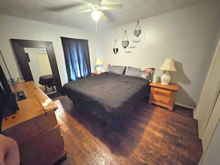 Private, Clean And Comfy 2 Bedroom Apartment - Dallas