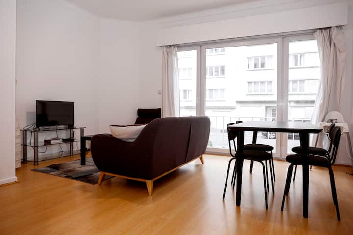 Montgomery 2br/2ba - Metro At Your Doorstep - Auderghem
