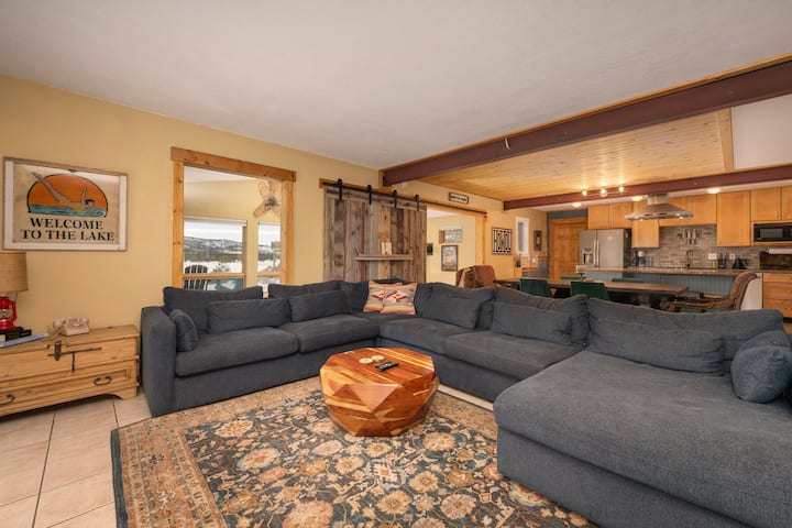 Secluded Cabin • Fire Pit, Hot Tub, Views & Vibes - Granby, CO