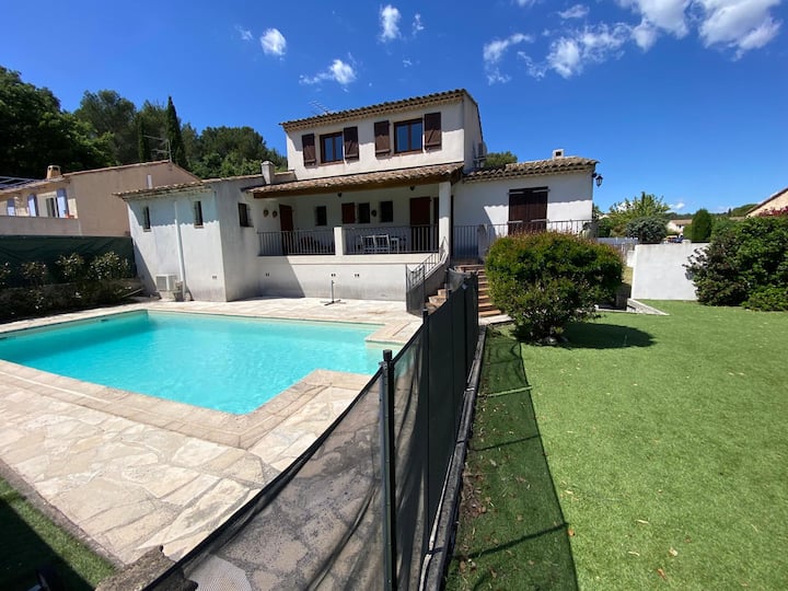Villa Familiale Proche Aix 3ch - Clim - Piscine - Aix-en-Provence