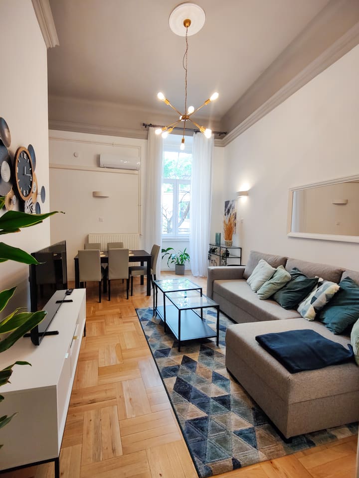 2+1 Bedroom Cozy Apartment In The City Center - Budapest