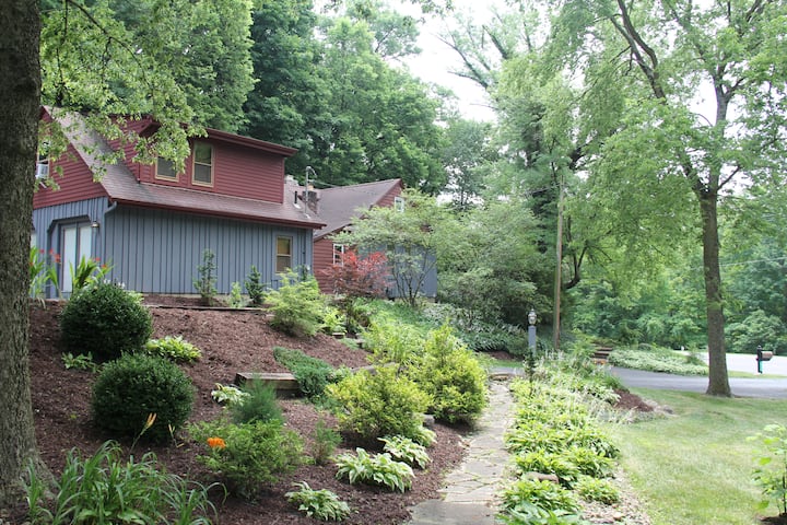 1846 Farmhouse Retreat | Near Hocking Hills - Canal Winchester, OH