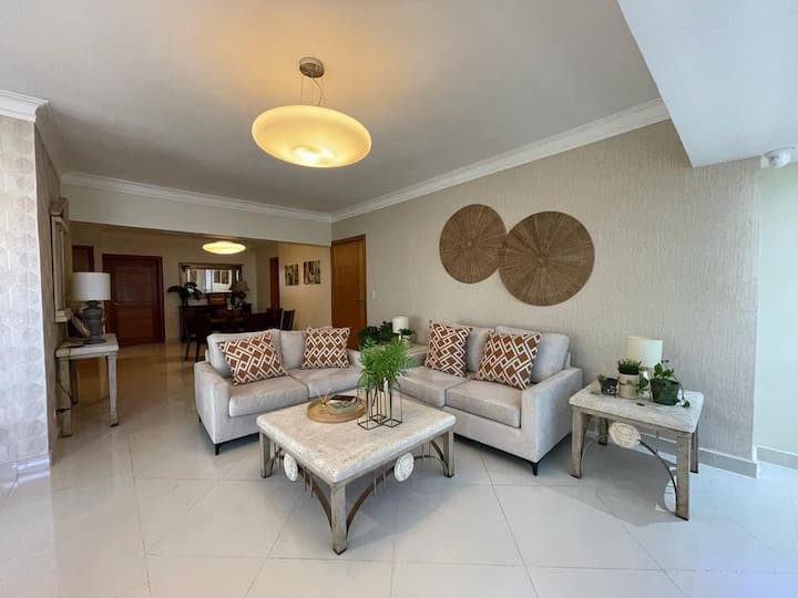 Acogedor Apartamento En Excelente Zona - Santo Domingo