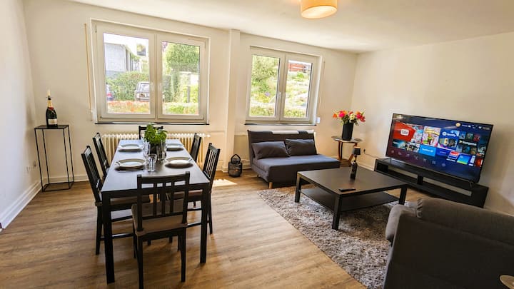 Moderne Wohnungen In Einem Haus Für Große Gruppen! - Kassel