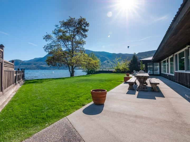 Beautiful Waterfront Property On Skaha Lake - Penticton