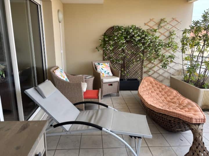 Proche Castellane. Sur Les Pentes De Vauban. - Marseille