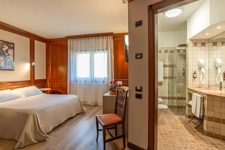 Standard Con Vista Montagna - Chamois