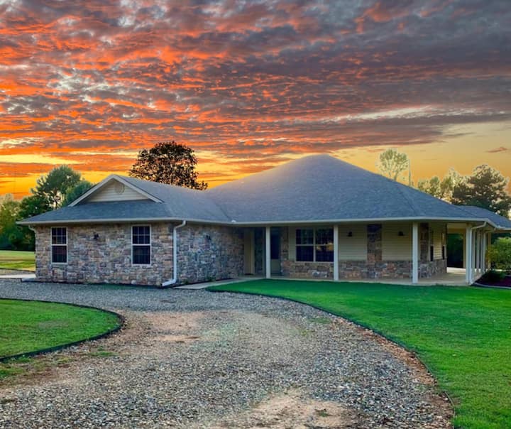 Best Game Rm Firepit Hottub 2acre Private 9 Guests - Broken Bow, OK