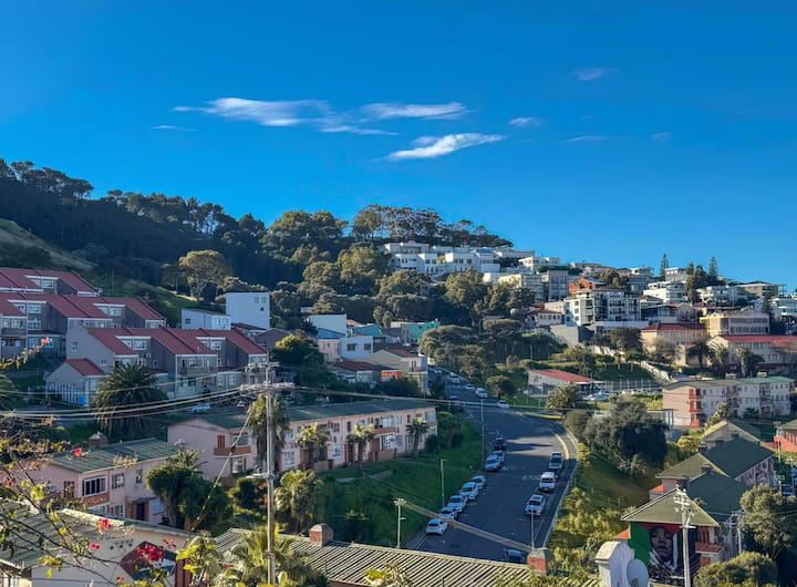 Spacious Home In Bokaap With Mountain & Ocean View - Le Cap