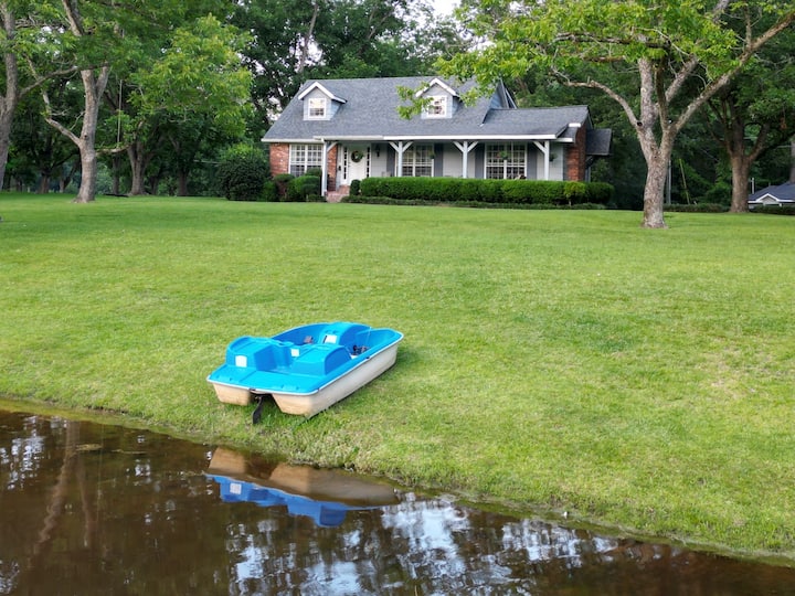 Pond House On The Plains, Auburn Bnbs - Auburn, AL