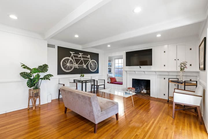 Lush Westside Oasis 6br/4bath World Cup Football - Los Angeles, CA