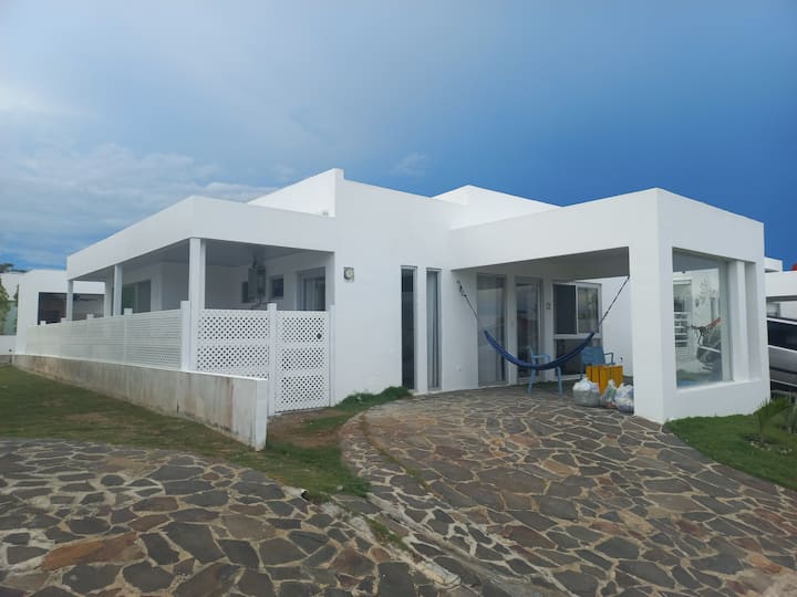 Adventure Bighouse - Beach House 12 Huéspedes - Panama