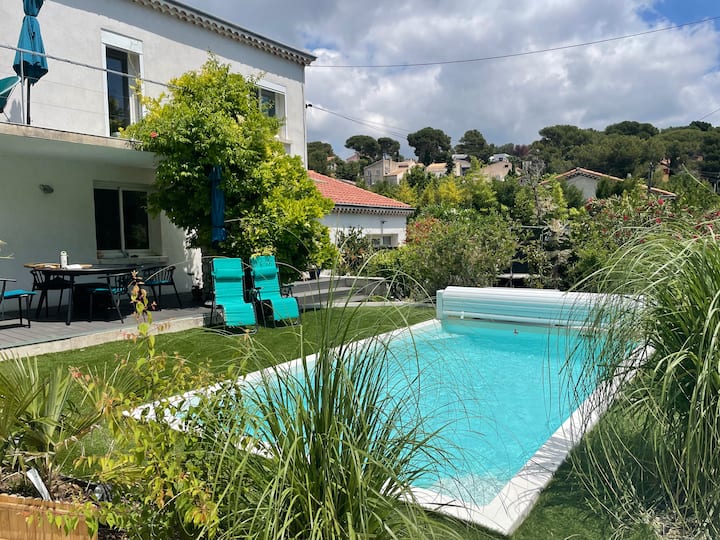 * Villa Azur *Spacieuse*piscine*clim - Marseille
