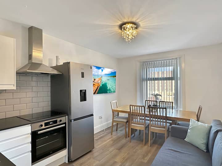 Dr 6 Granada Apartments Sea View 2nd Floor Front - Blackpool