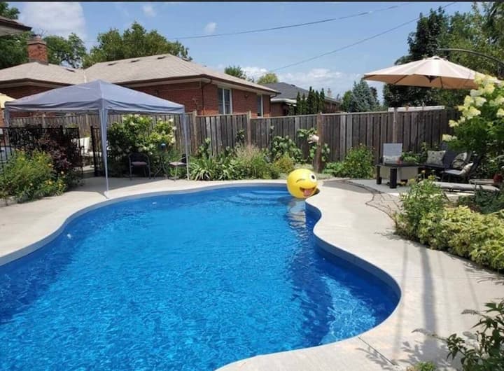 2bd W/pool, 2 Free Parking. Ideal For Long Stays - Mississauga