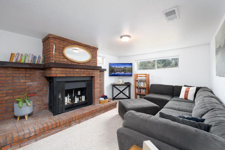 Spacious Family Stay | Near Denver & Mountains - Littleton, CO