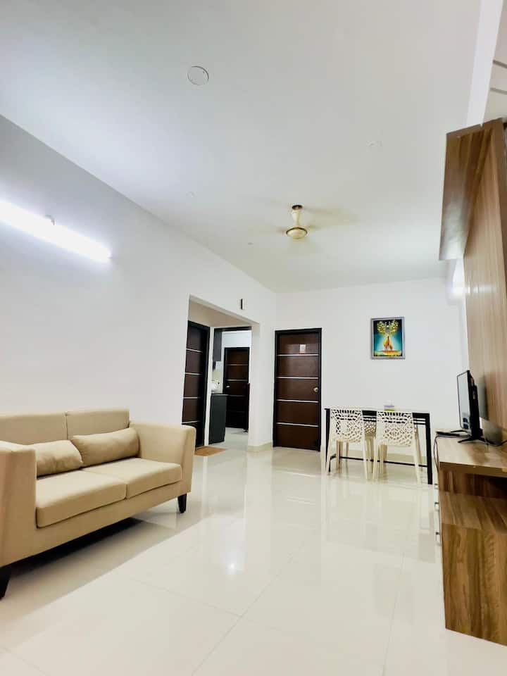 Cozy 2 Bhk Apartment | Kitchen & Wifi | Rt Nagar - Bengaluru
