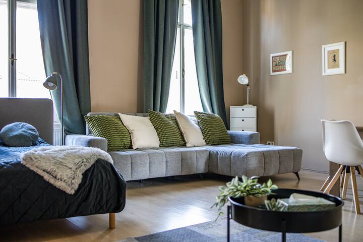 Grand Budapest Spacious Suite On Grand Blvd - Budapest