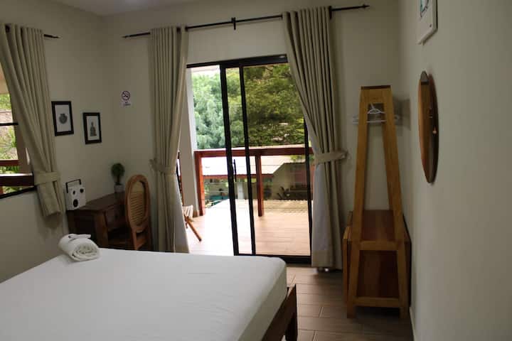 Comfort Room - El Salvador