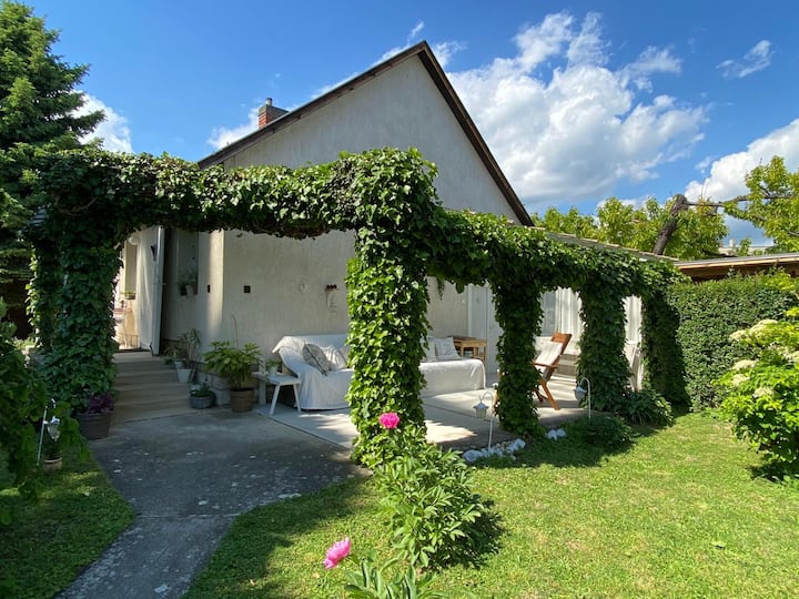 Romantikus Kisházikó - Balatonfüred