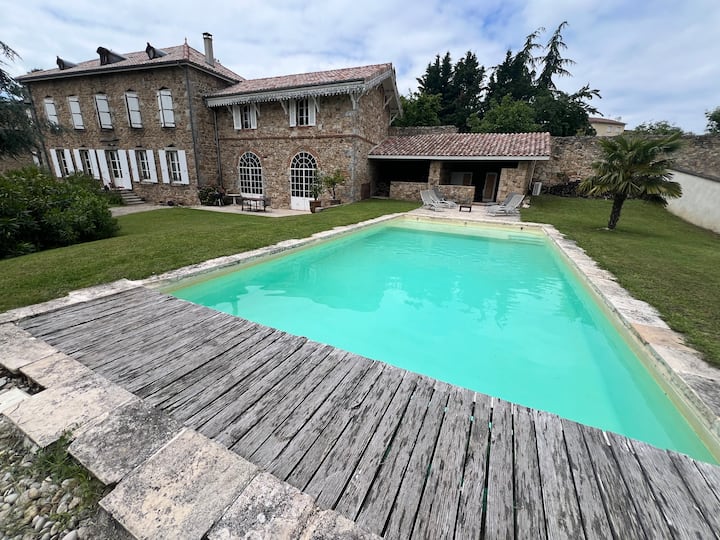 La Maison Du Bonheur 400m2 Piscine/jacuzzi/jardin - Annonay