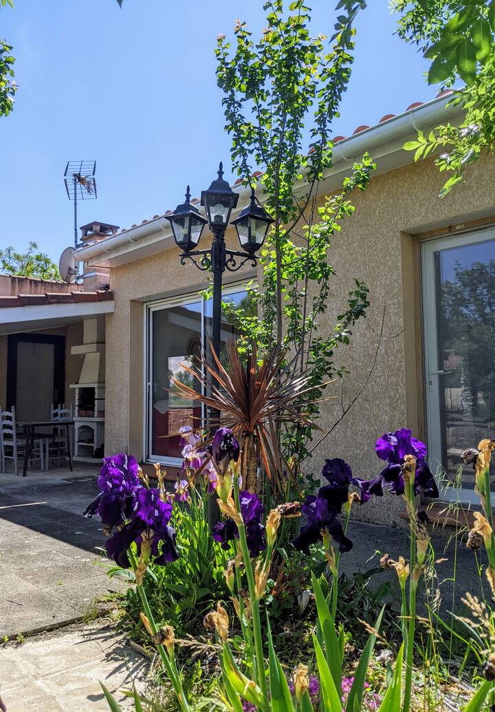 Jolie Maison Avec Grand Jardin Et Terrasse - Tarn