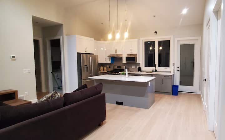Farm & Garden Bungalow Retreat - Aldergrove