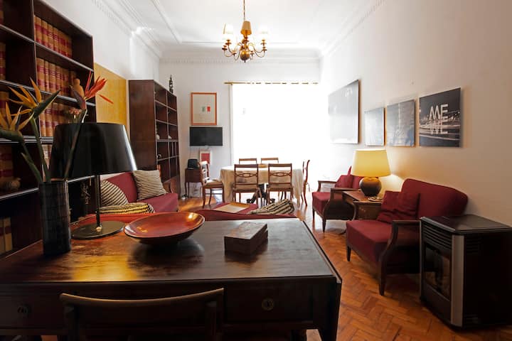 Traditional Apartment With A Garden - Lisbon