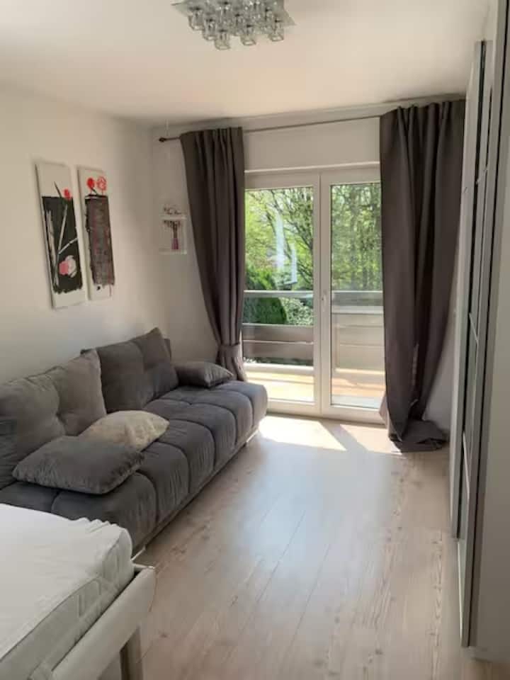 3 Gemütliche Zimmer Mit Balkon Im Grünen - Hambourg