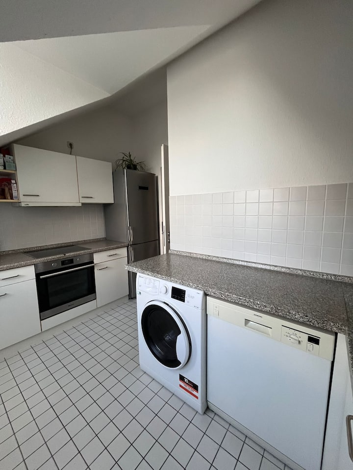 2 Zimmer Mit Doppelbett, U-bahn, Schnell Zur Wiesn - Garching