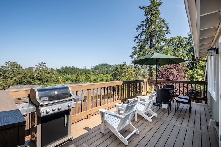 Hendricks Park Skyline View-walk To Hayward Field - Eugene, OR