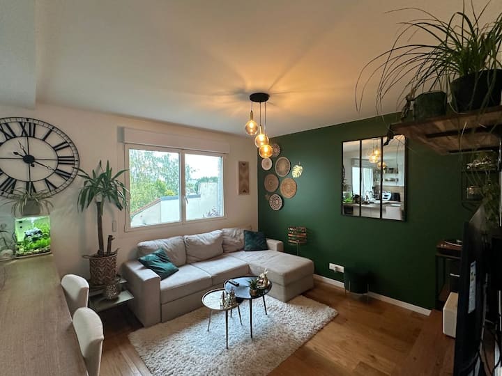 Vanves · T4 Lumineux 3 Chambres · Métro 10 Min - ibis budget Paris Porte de Vanves